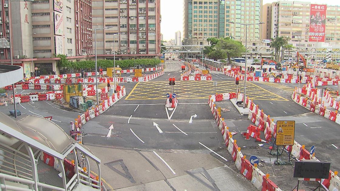 運輸署調整觀塘開源道及偉業街十字路口交通燈號 改善擠塞情況 | 無綫新聞TVB News