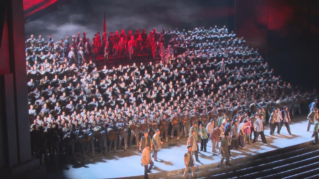 V-Day evening gala in Beijing featuring young actors and director | 無綫新聞TVB News