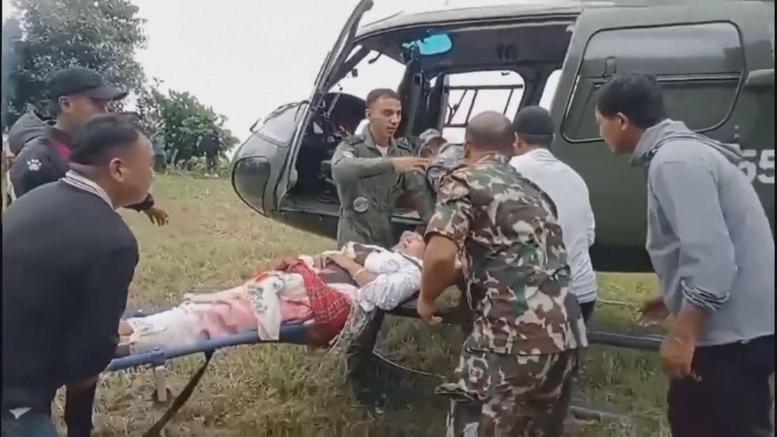 At least 47 people killed in landslides and floods in Nepal | 無綫新聞TVB News