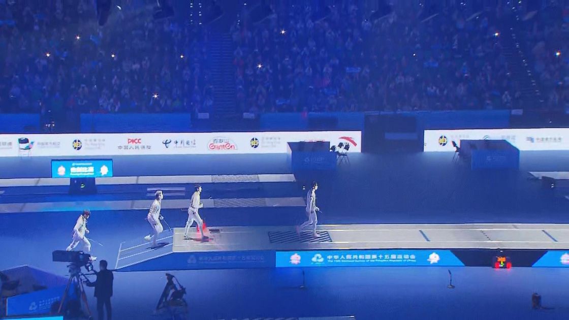 Buzzing atmopshere at Kai Tak after men's fencing team captures first ever gold | 無綫新聞TVB News