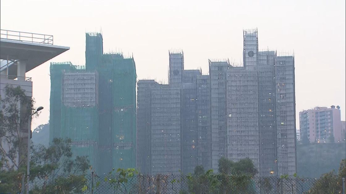 Construction sector doubts if all scaffolding nettings could be taken down by Saturday | 無綫新聞TVB ...