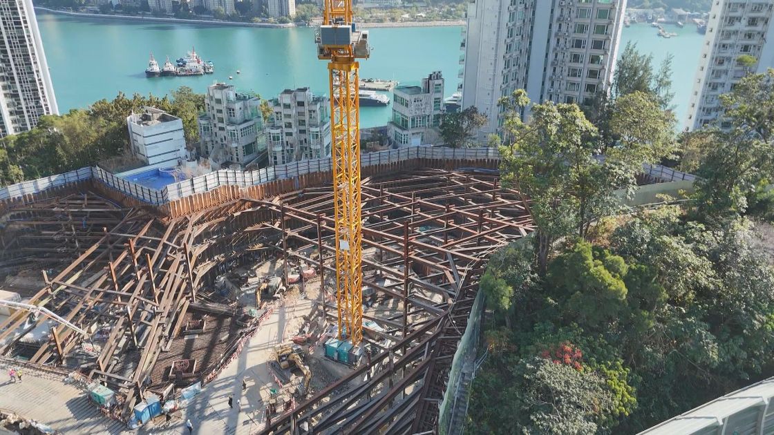 Separate fatal industrial accidents in one day, killing two workers | 無綫新聞TVB News