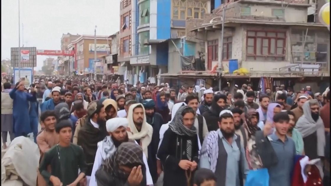 Fighting continues along the Afghan and Pakistani border | 無綫新聞TVB News